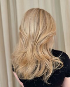 Ideas para teñir el pelo de rubio beige que van a impresionar
