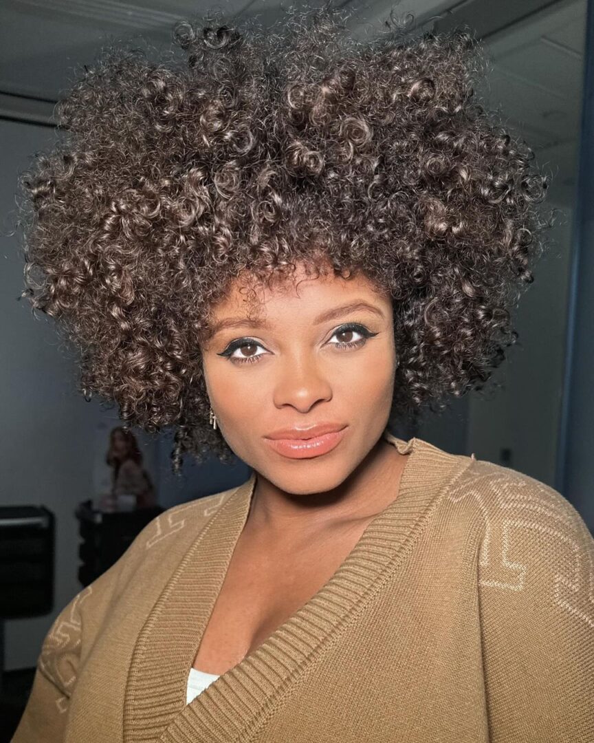 Curly Hairstyles For Men And Women Will Leave You Star-Struck
