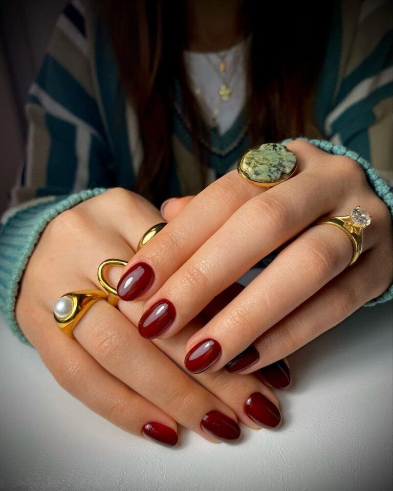 Harvest The Fall Vibes With These Glossy Cherry Mocha Nails