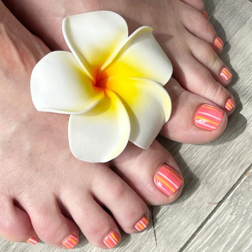 20 Toe-Tally Awesome Designs For Gel Toenails To Inspire Your Next Pedicure