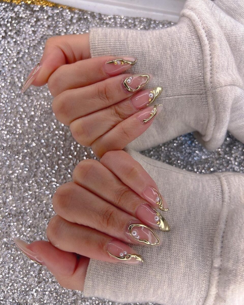 These Sparkly Nails Will Leave A Dazzling Trail Of Shine Wherever You Go