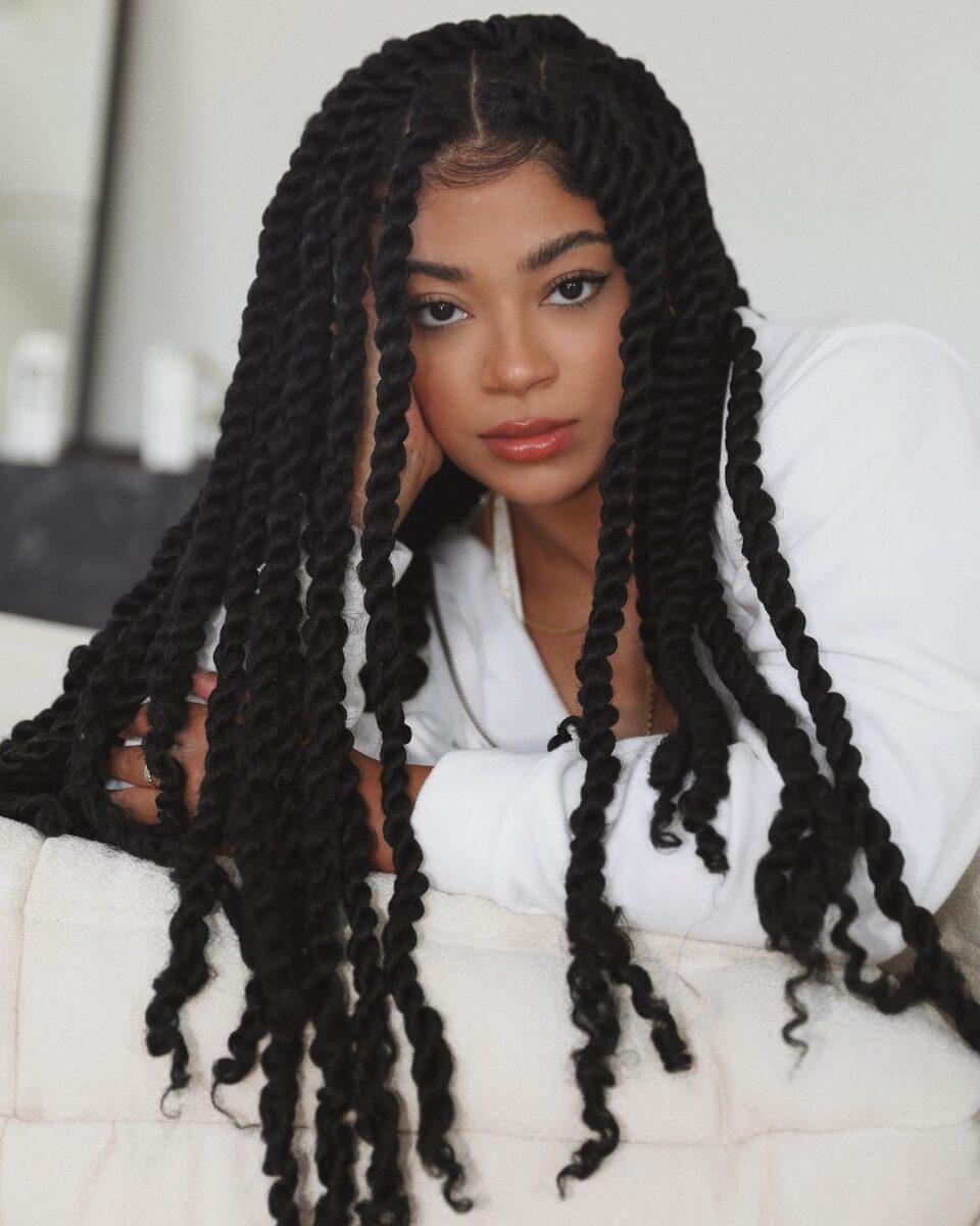 Flaunt These Senegalese Twists With Styles That Completely Fit