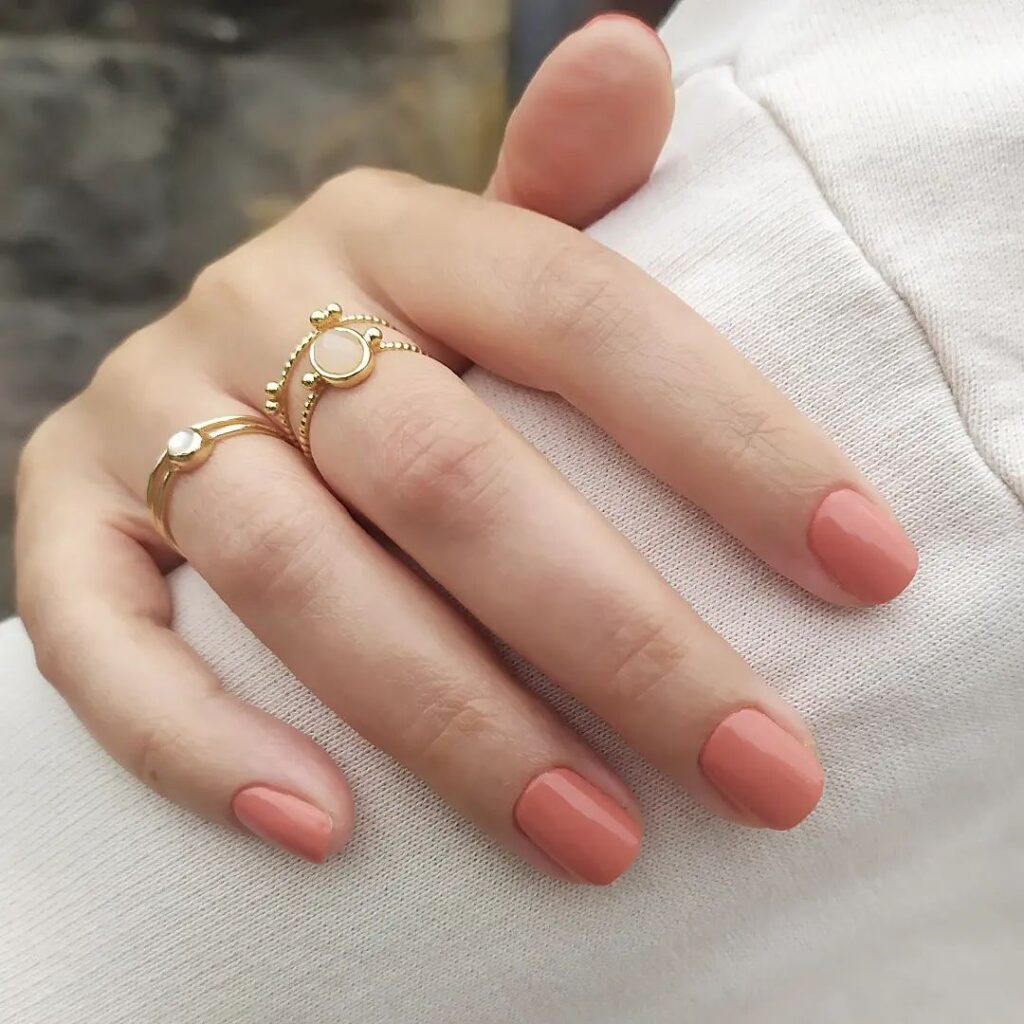 Earthy Rich Terracotta Nail Designs To Seize The Clay