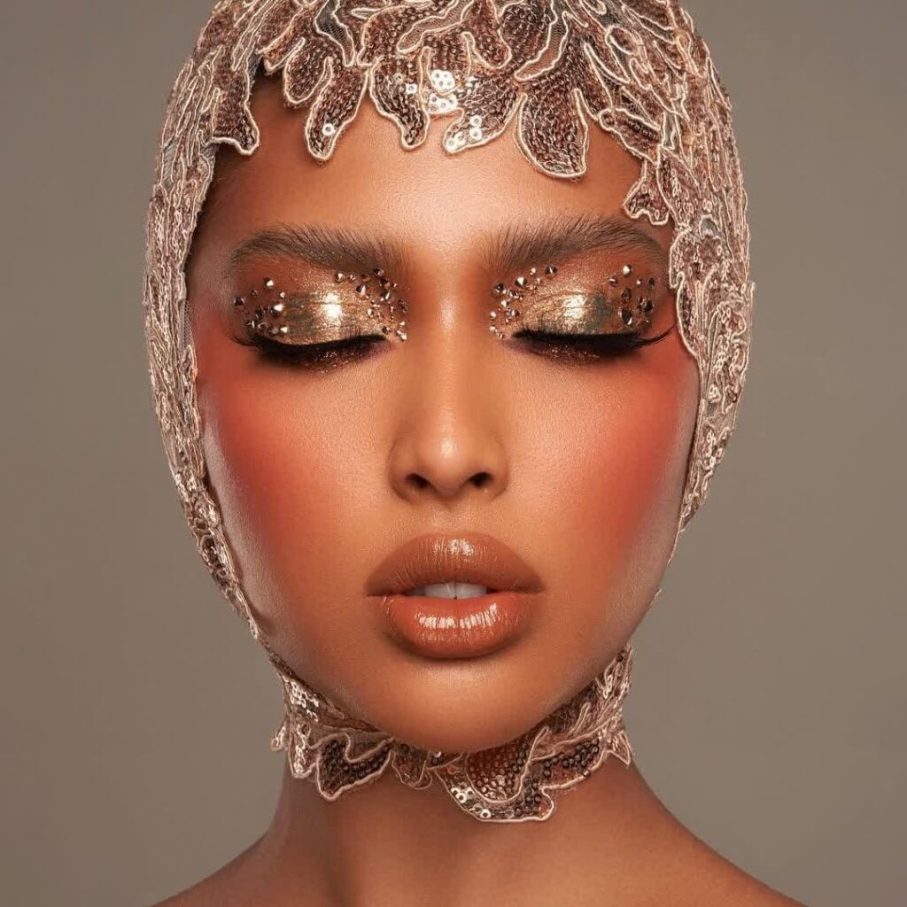 25 New Year's Eve Makeup Ideas To Start The Countdown To 2025