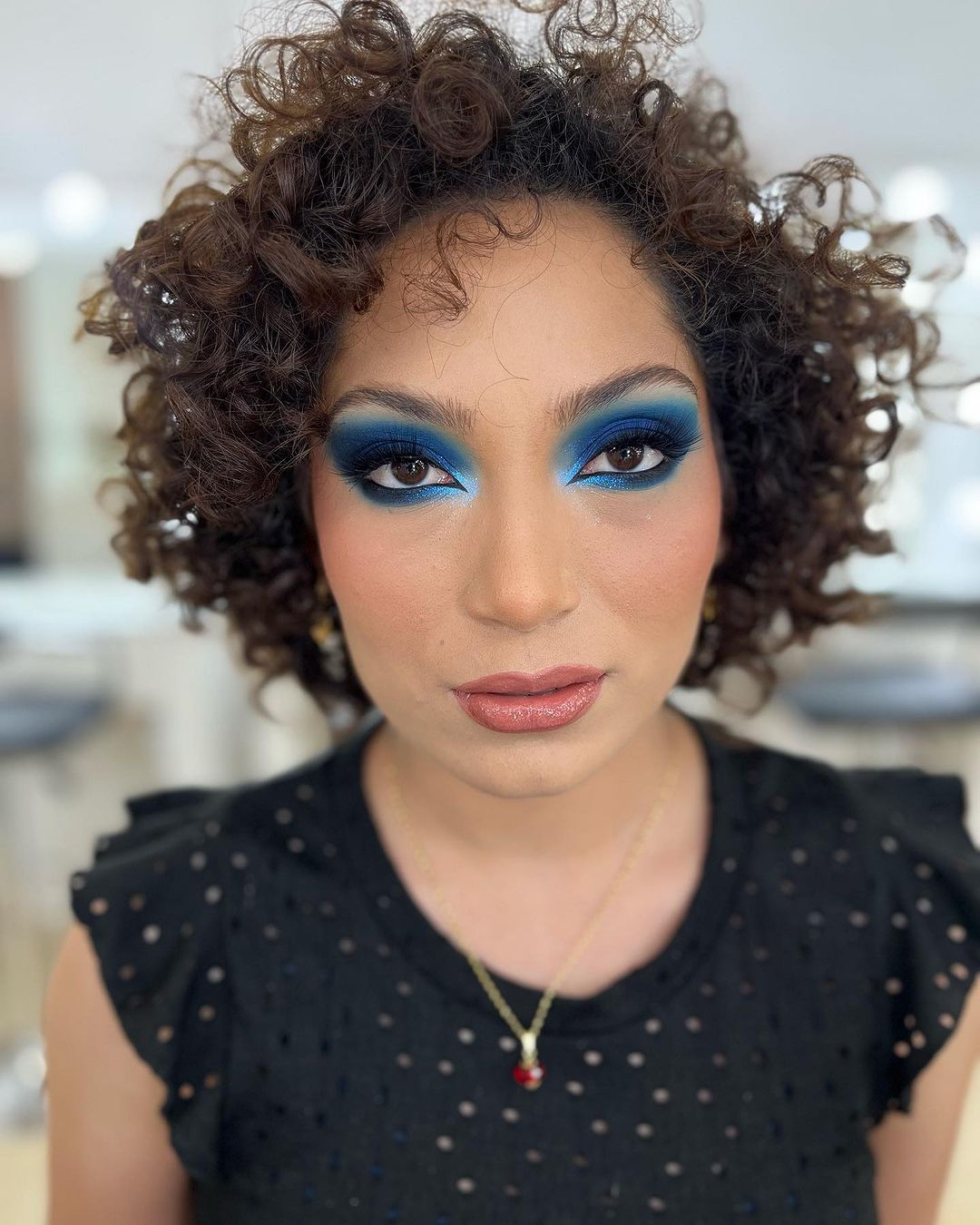 20 Eye-Mazing Blue Smokey Eye Makeup Looks To Inspire You