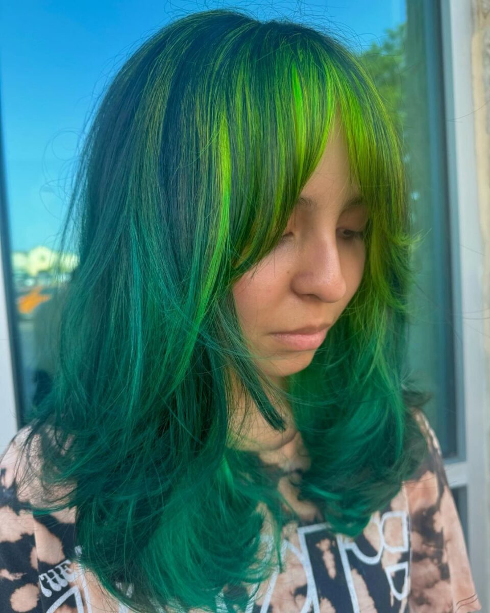 Layered Haircuts For Medium Hair That Bring On-Trendy Flair