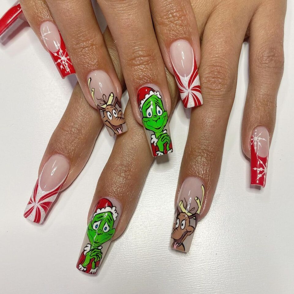 Ho Ho Ho-liday Christmas Nails That Get Your Glow On