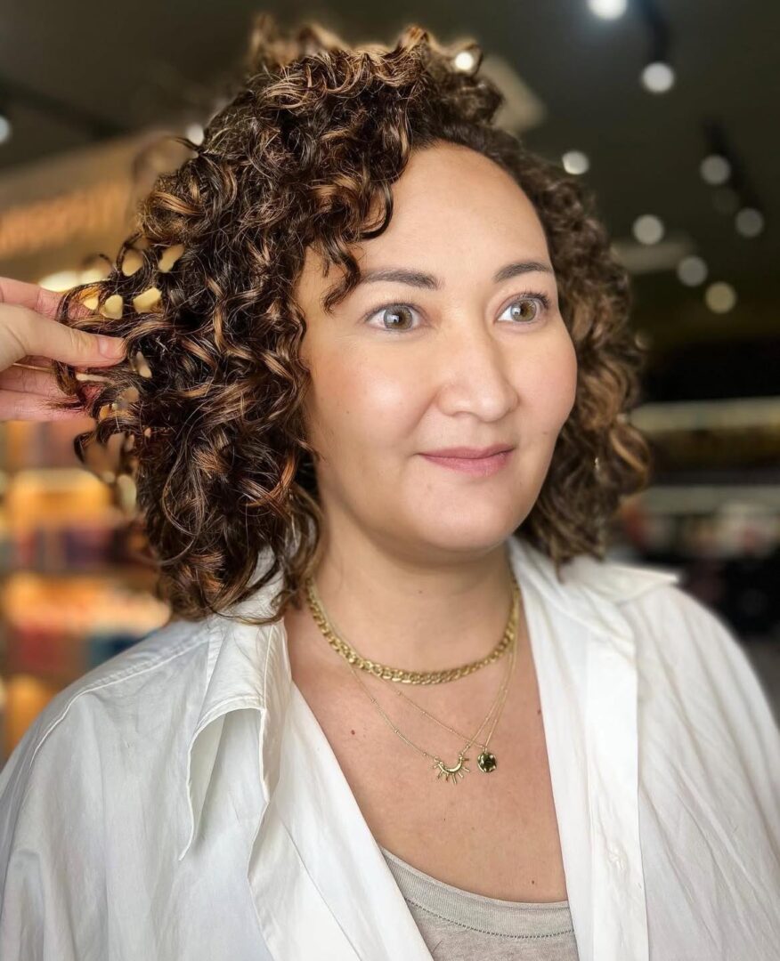 Caramel Highlights Curly Hair Combo Is Trending And These 22 Pics Prove Why