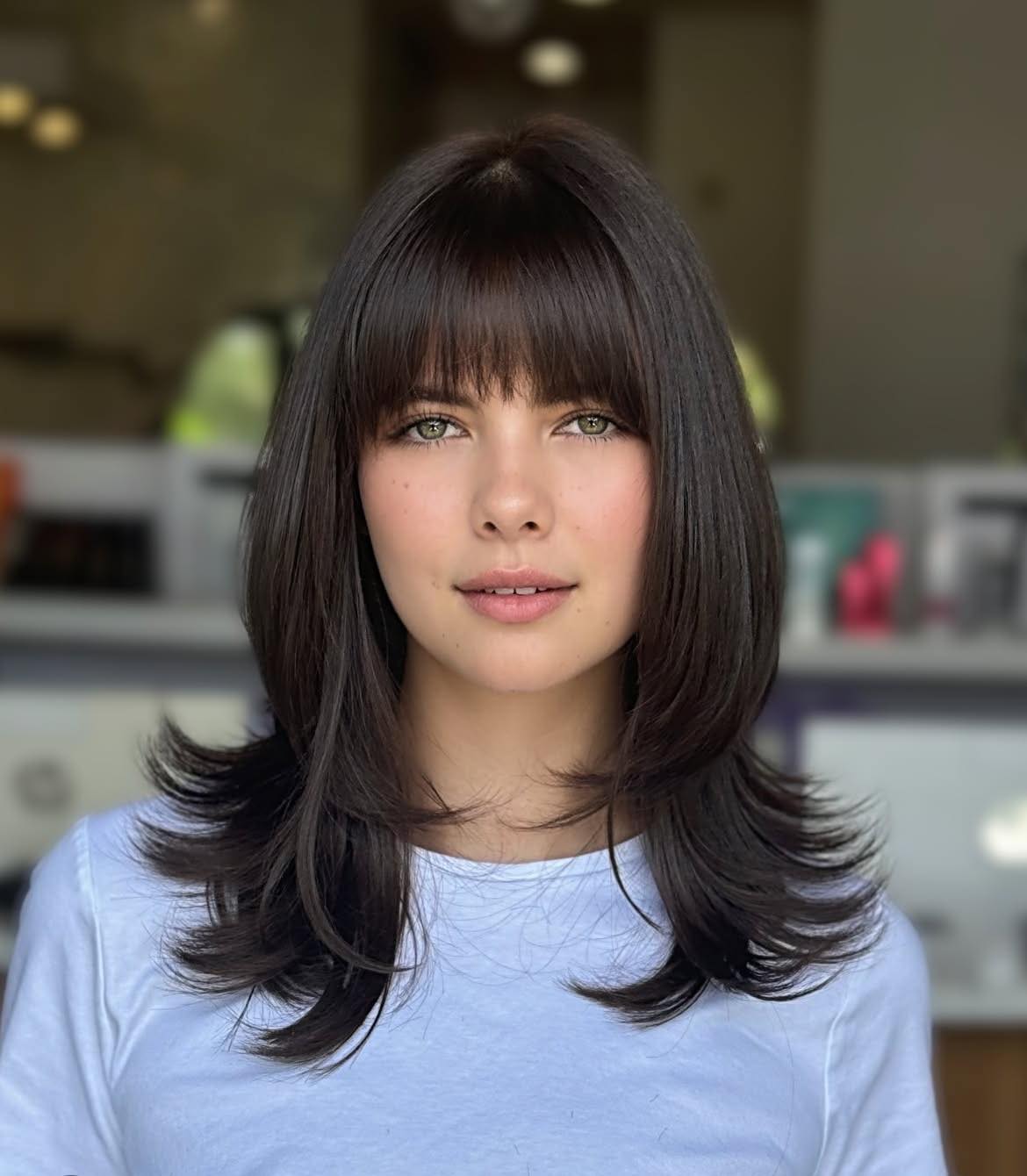 33 Most Flattering Medium-Length Haircuts For Round Faces