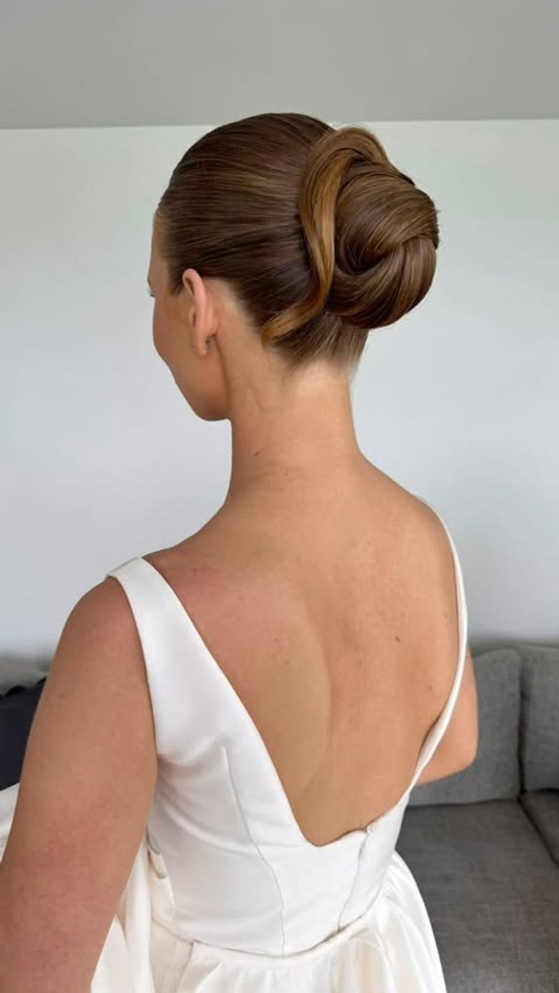 35 Prettiest Natural Hair Bun Styles You ll Want To Copy