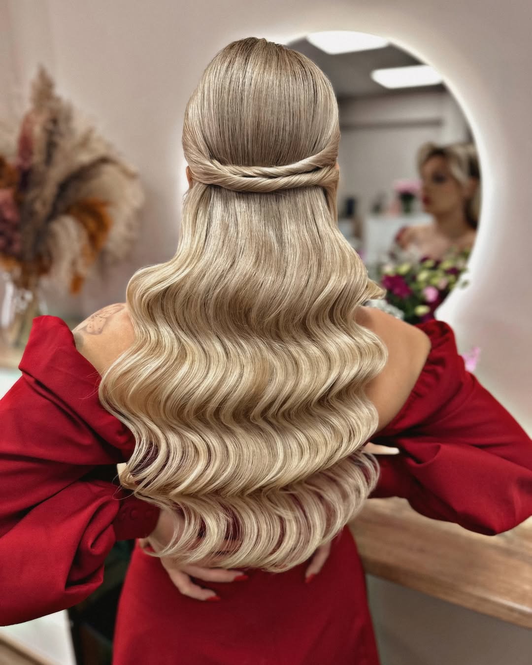 30 preciosos peinados semirecogidos que te encantará llevar a cualquier ...