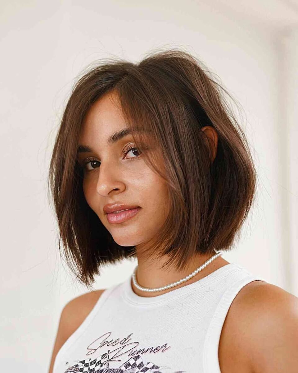 Look Polished At All Times With These 24 Blunt-Cut Side Part Styles ...