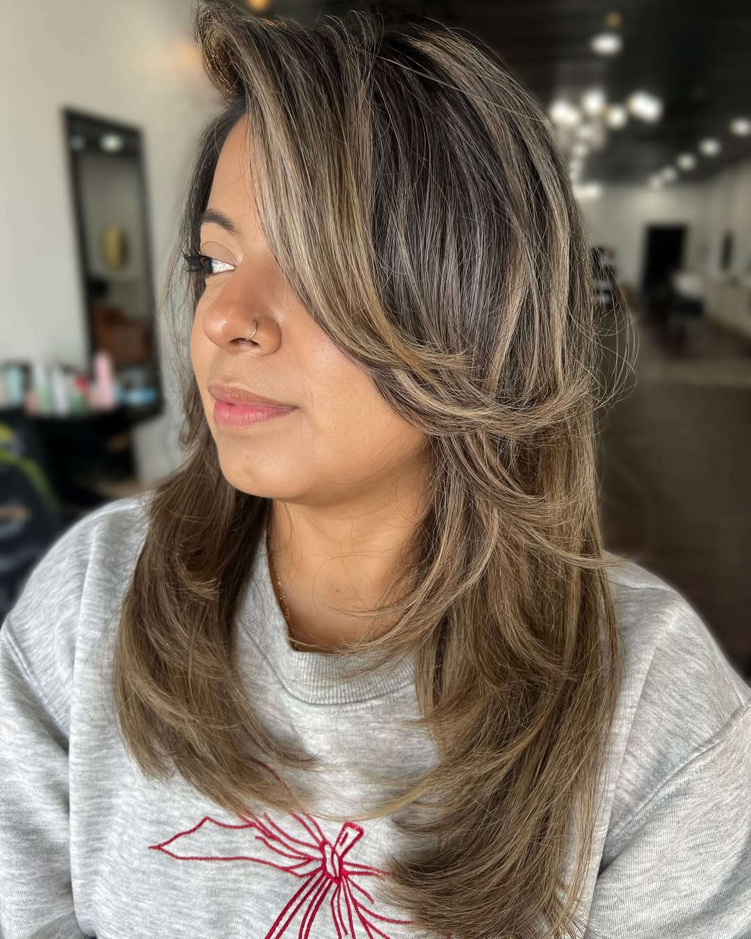29 Most Gorgeous Mid-Length Haircuts For Women To Try