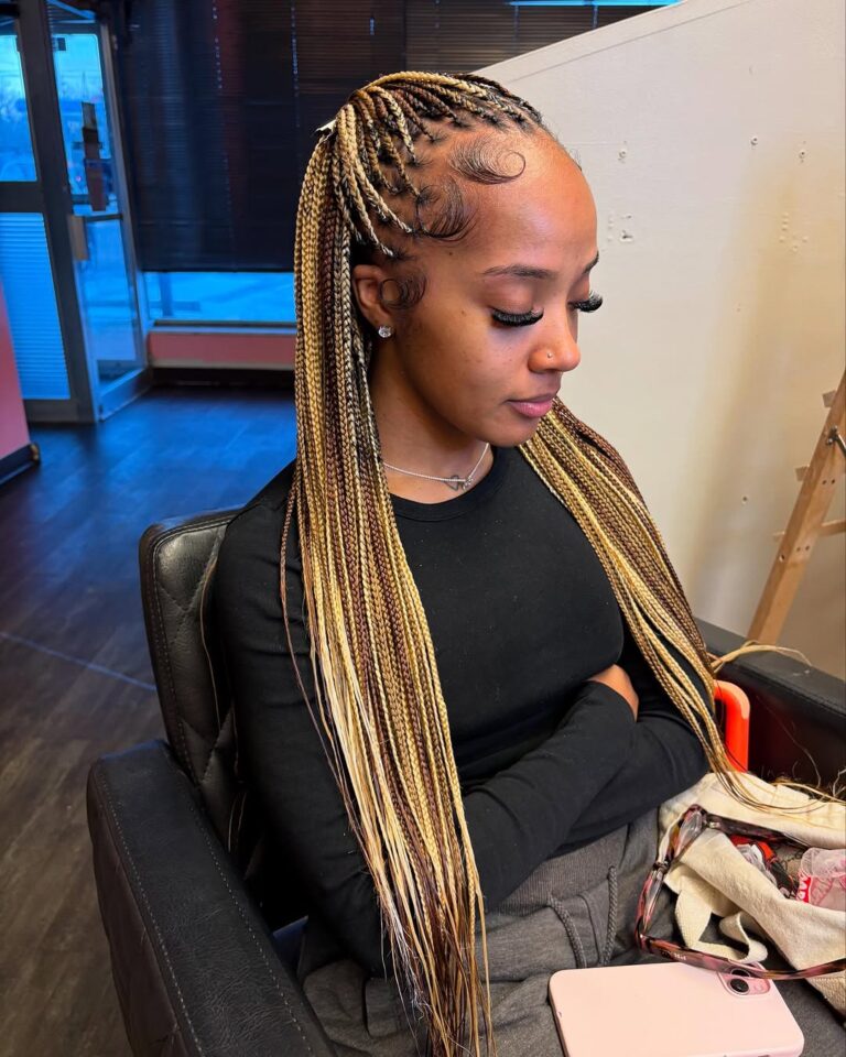31 Ideas For Small Knotless Braids You’ll Love