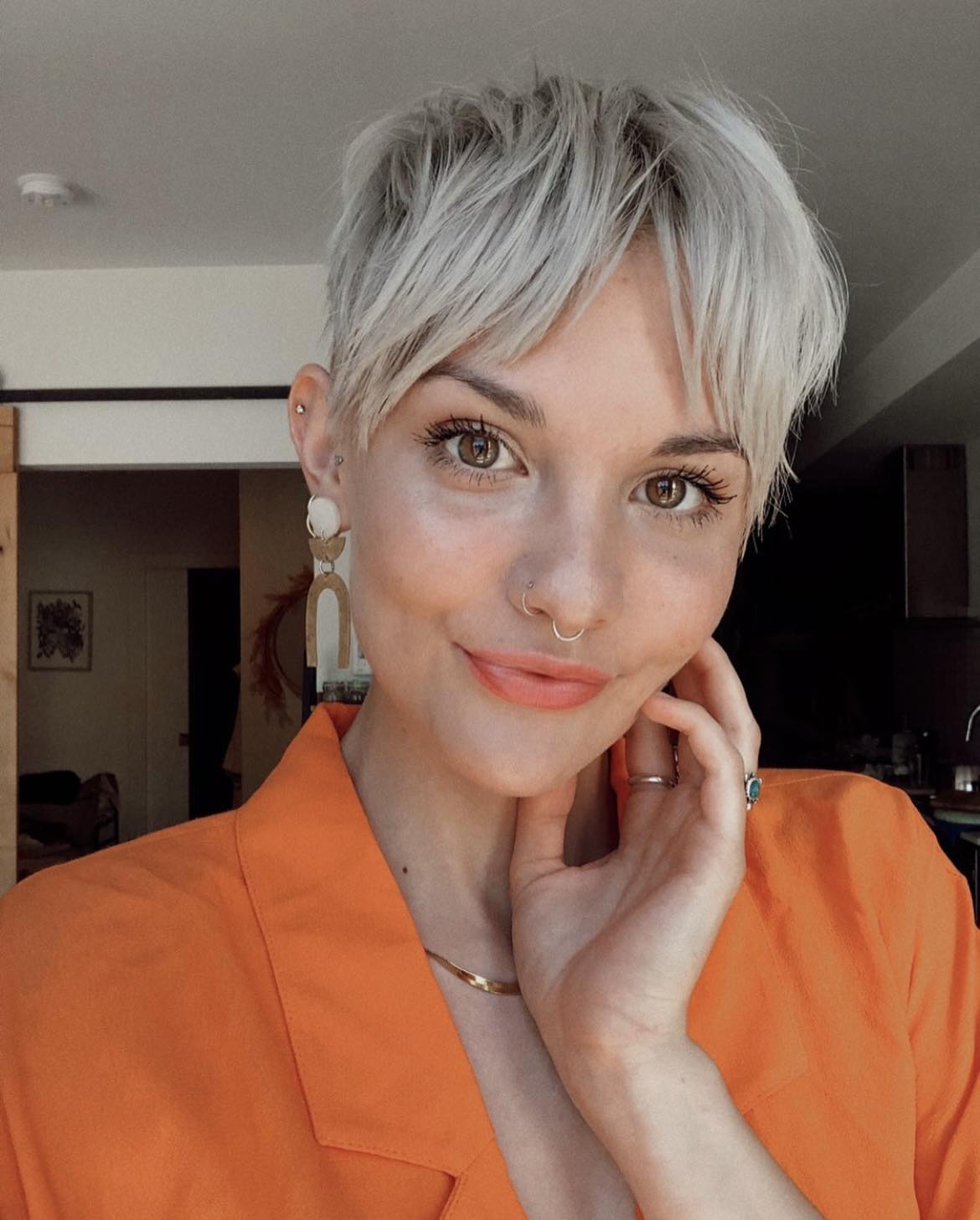 33 Long Shaggy Pixie Cuts That Are Dominating The Scene In 2025